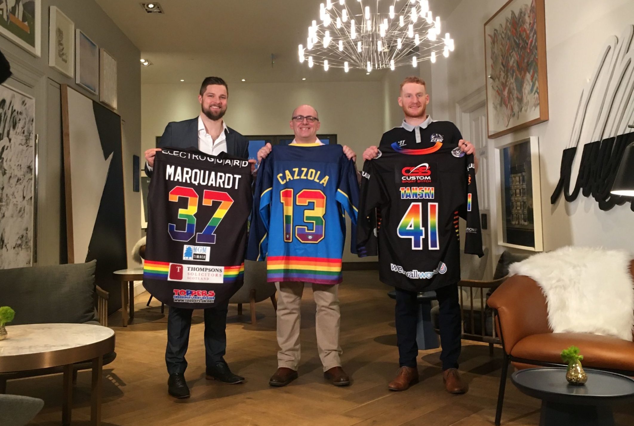 Scotland's ice hockey teams playing for Pride and play-offs | STV News
