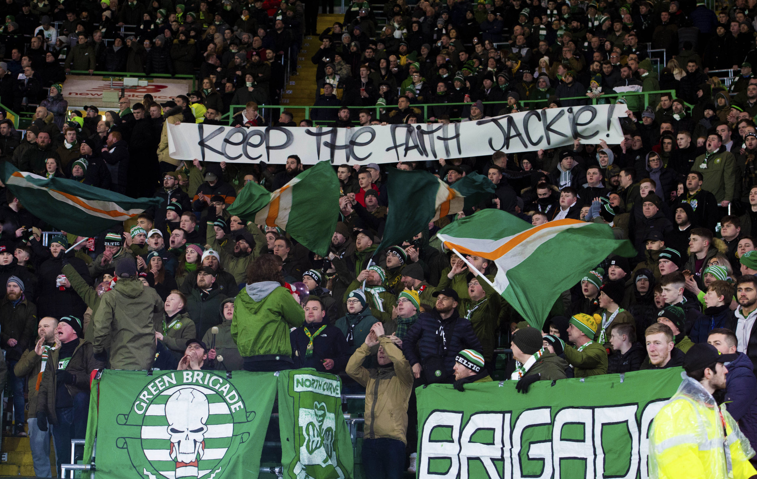 Celtic fans in banner tribute to former captain McNamara | STV News