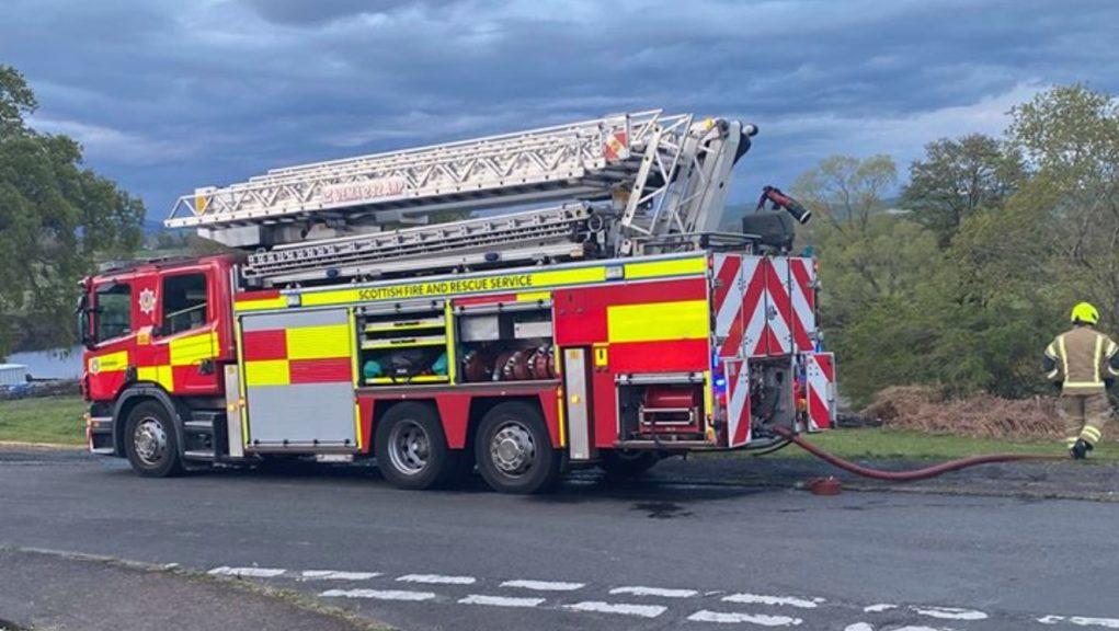 Two dead as car catches fire after hitting barrier on M8 | STV News