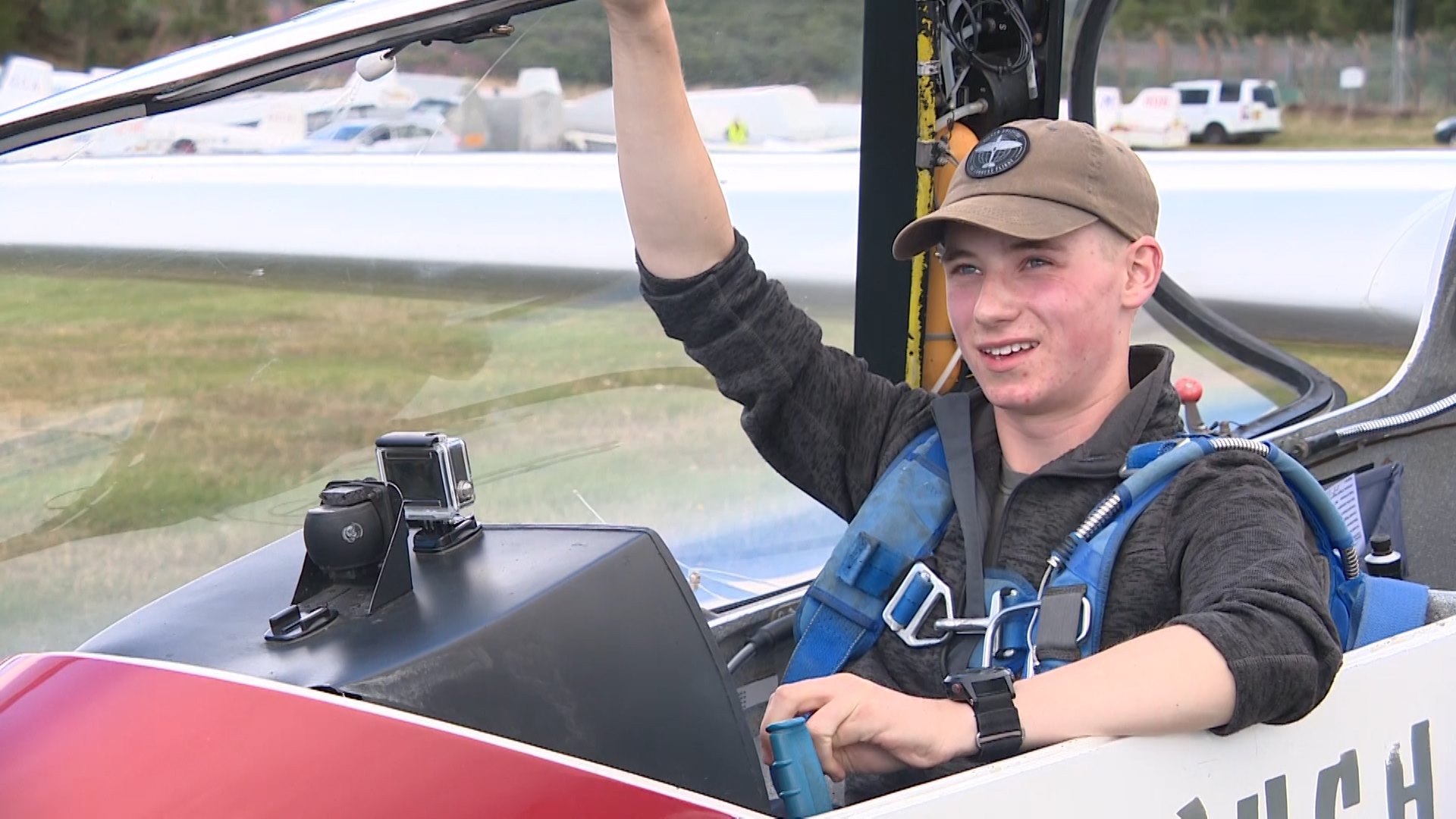 Boy, 14, becomes Britain's youngest pilot after solo flight | STV News