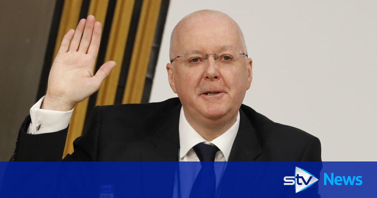 Peter Murrell resigns as SNP chief executive amid row over membership ...