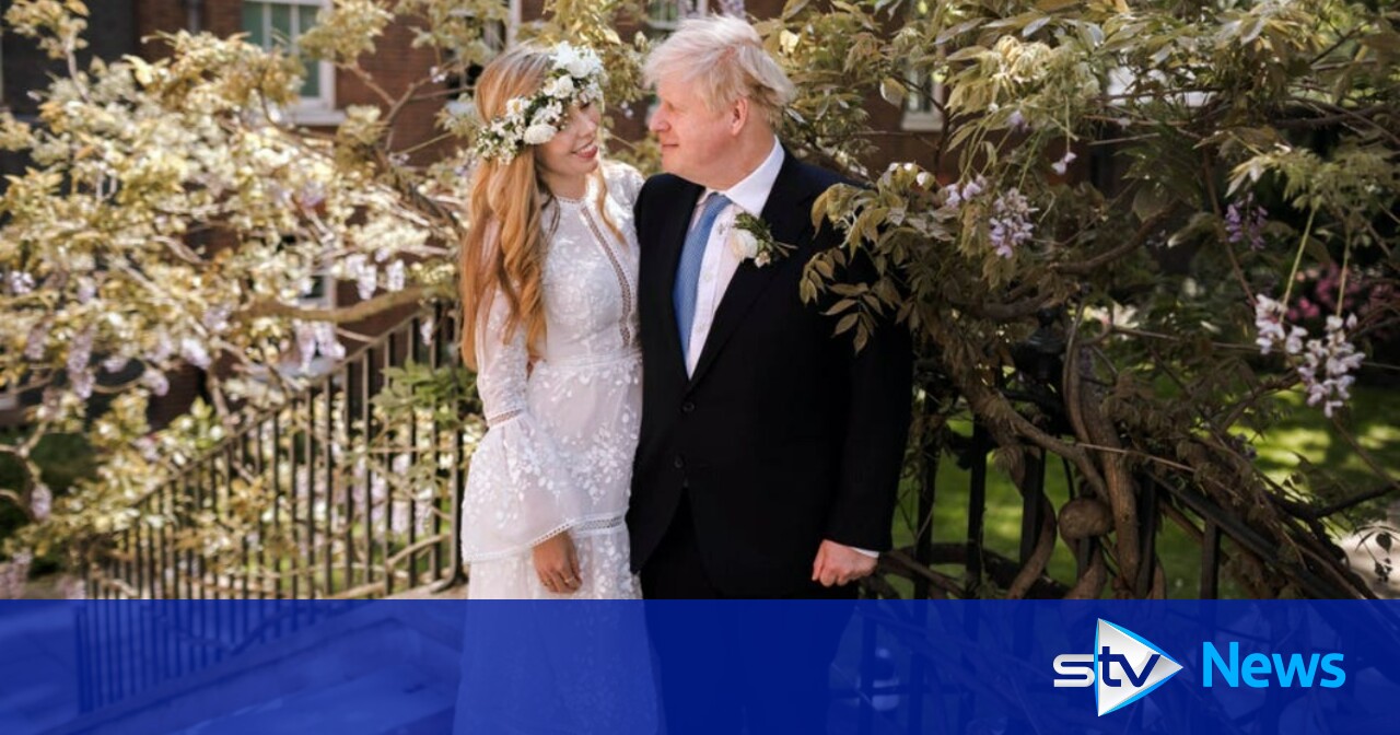 Boris Johnson marries Carrie Symonds in secret ceremony | STV News