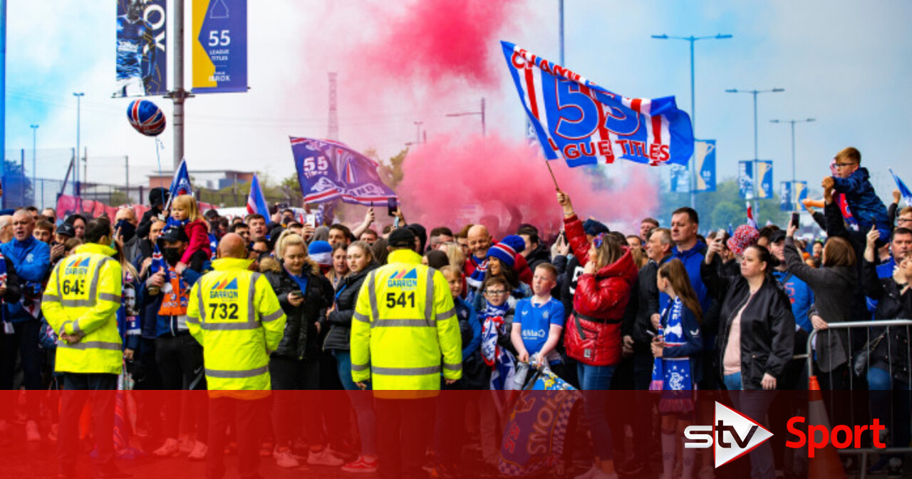 Crowds of Rangers fans gather ahead of Premiership match | STV News