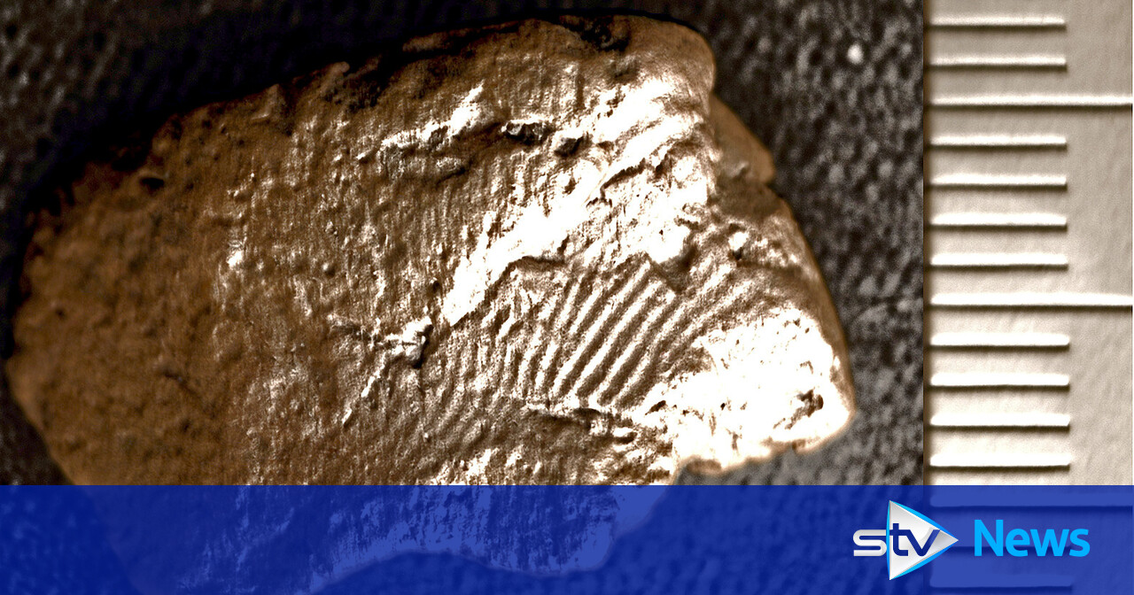 Prehistoric fingerprints found on piece of Neolithic clay | STV News