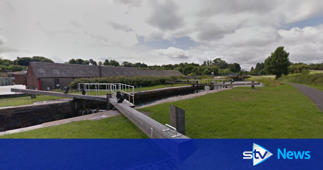 Body found in Forth and Clyde Canal confirmed as 76-year-old man | STV News