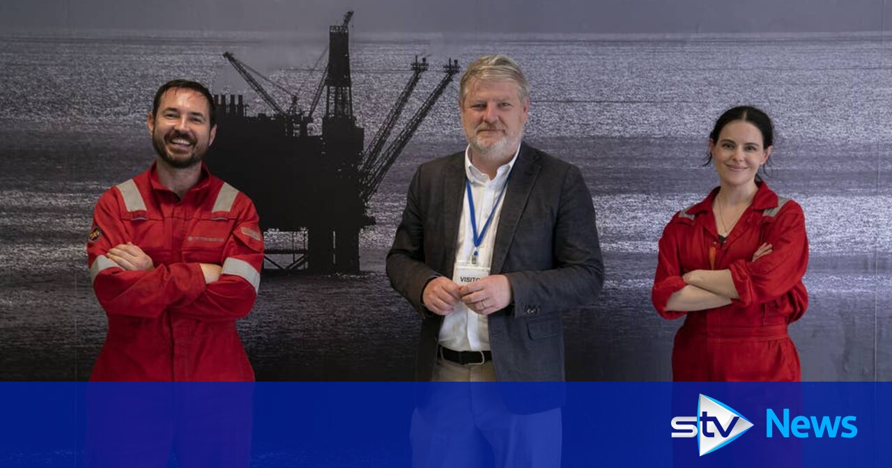 Culture minister meets Martin Compston on set of The Rig | STV News