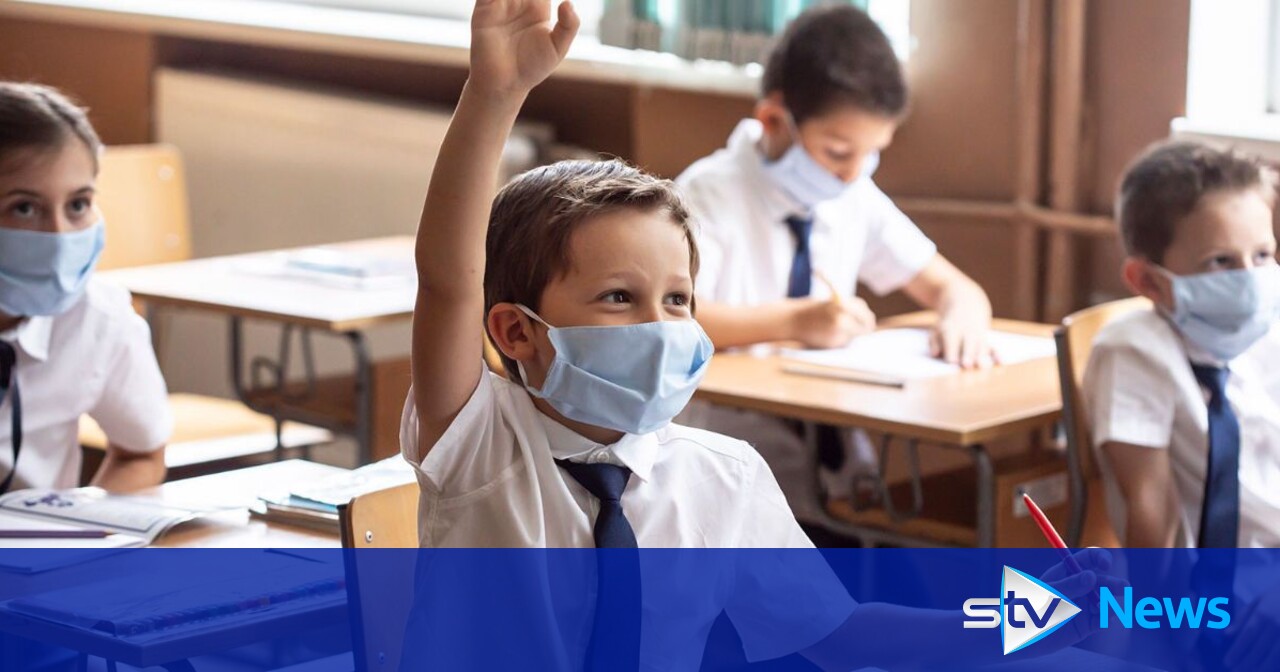 Expert warns schools 'could be forced to close again' | STV News