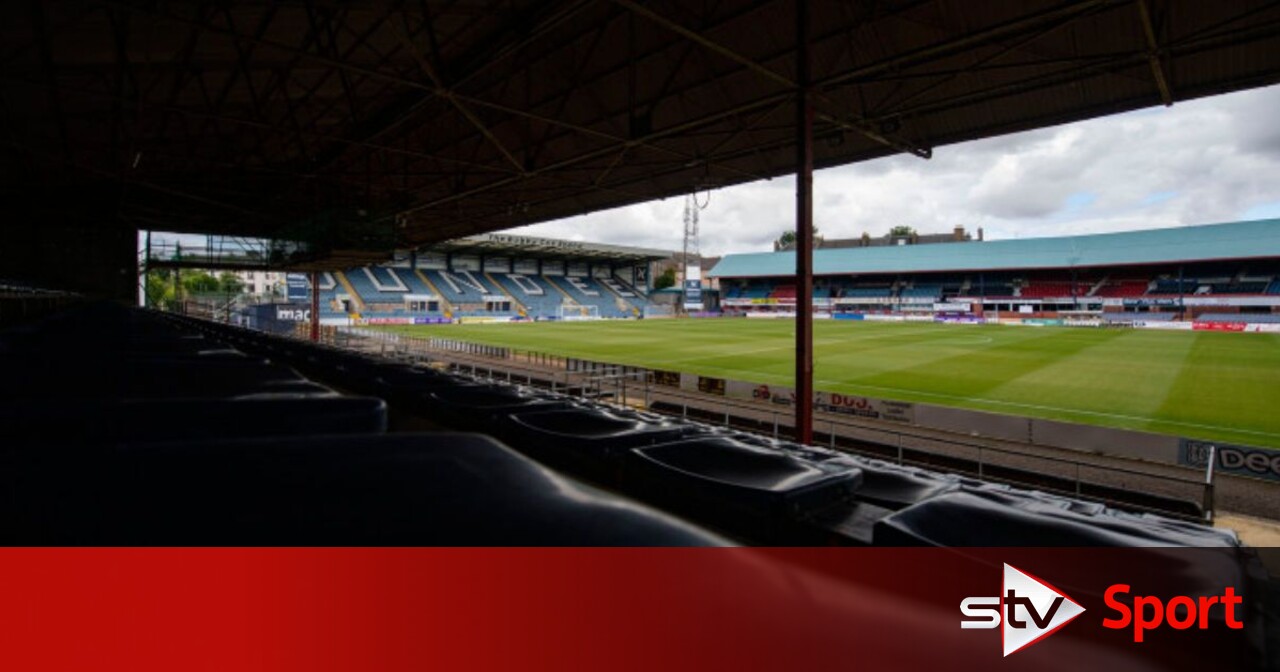 Two Dundee FC players test positive for Covid ahead of match | STV News