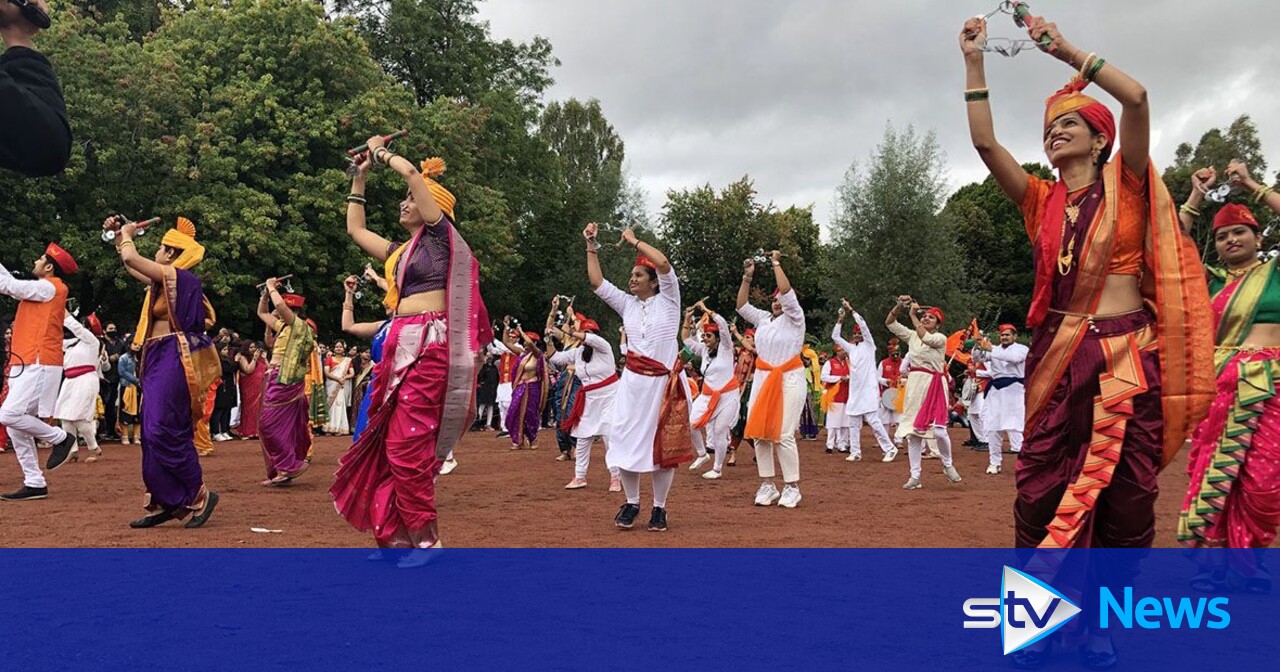 Hundreds gather to celebrate final day of Hindu festival | STV News