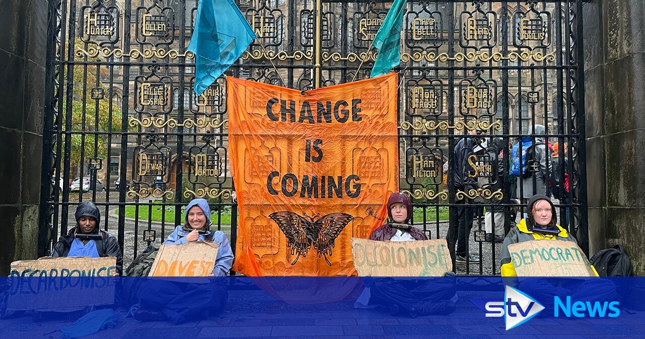 Activists pour 'oil' and chain themselves to gates ahead of COP26 | STV ...