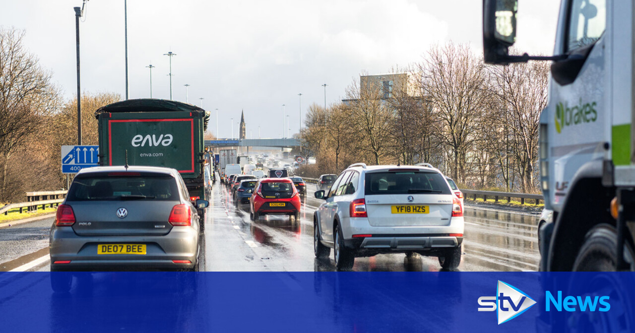 Traffic disruption on M8 amid road closures and collisions | STV News