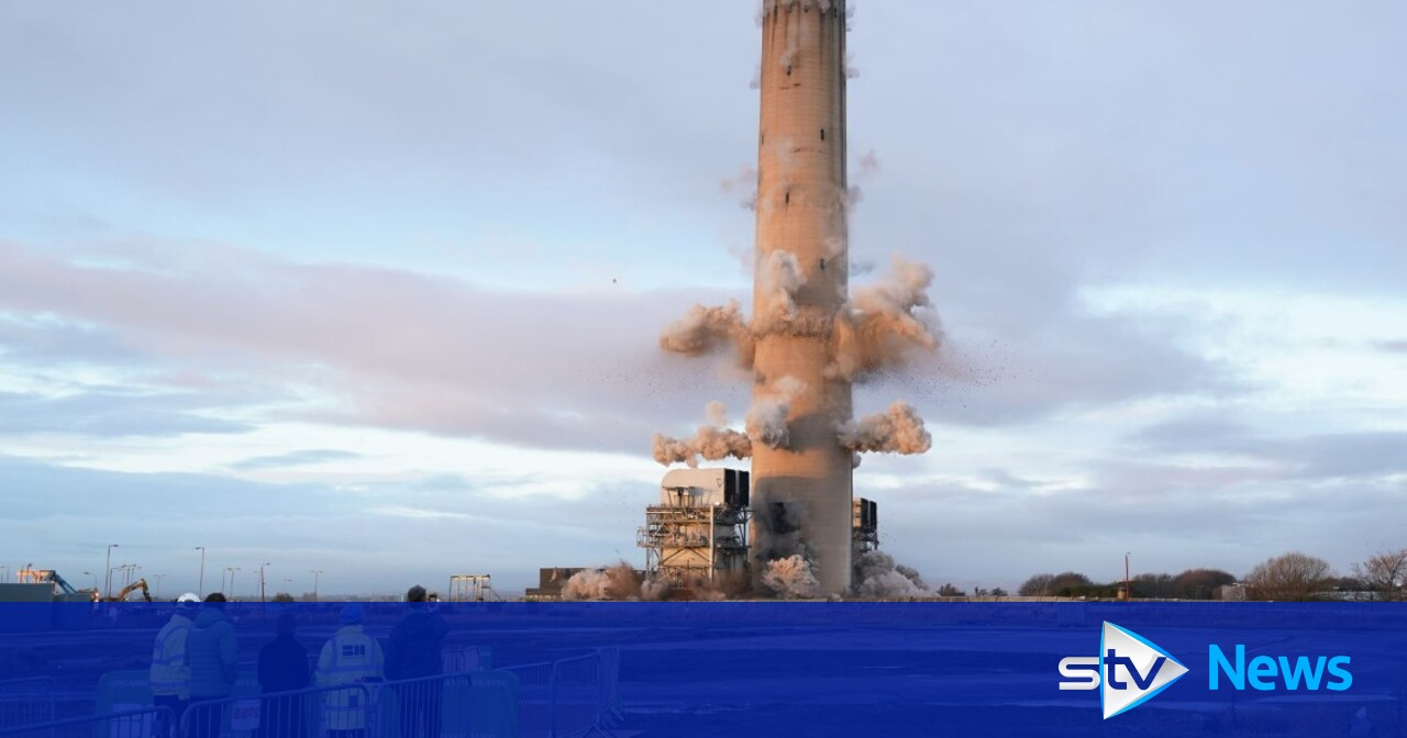 Iconic Longannet power station chimney demolished in explosion | STV News