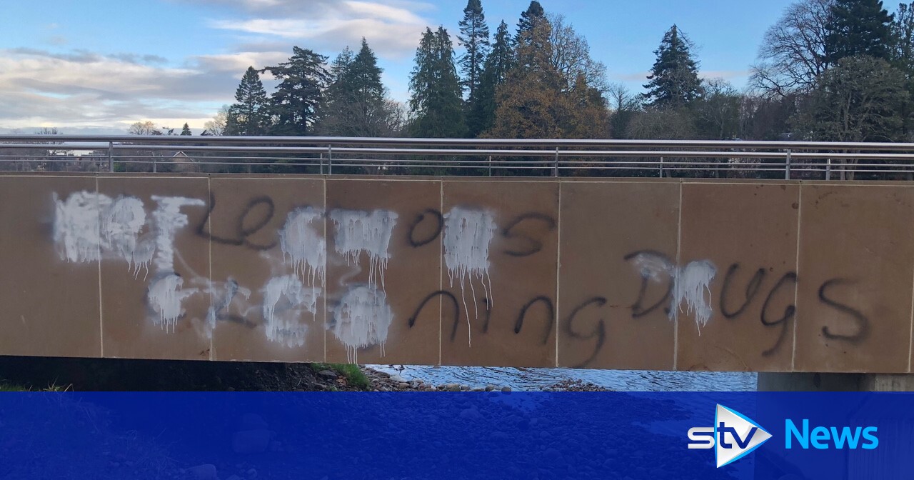 Controversial riverside artwork targeted by vandals | STV News