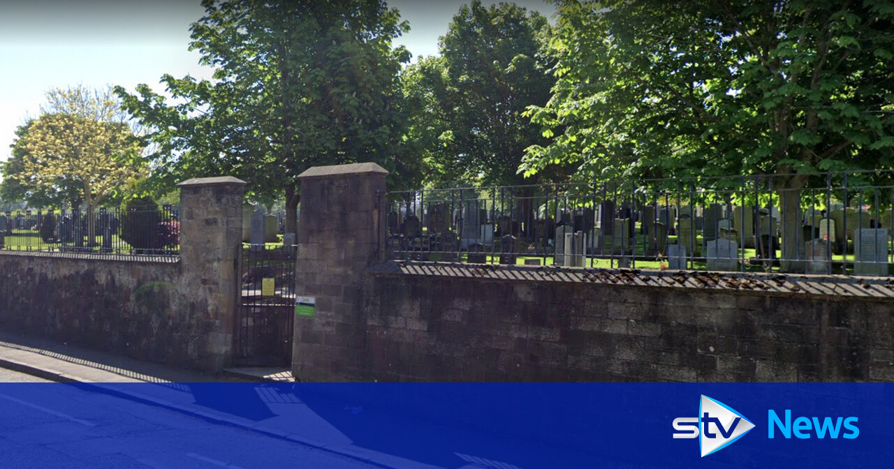 Investigation at Ayr Cemetery over 'bodies floating in water' | STV News