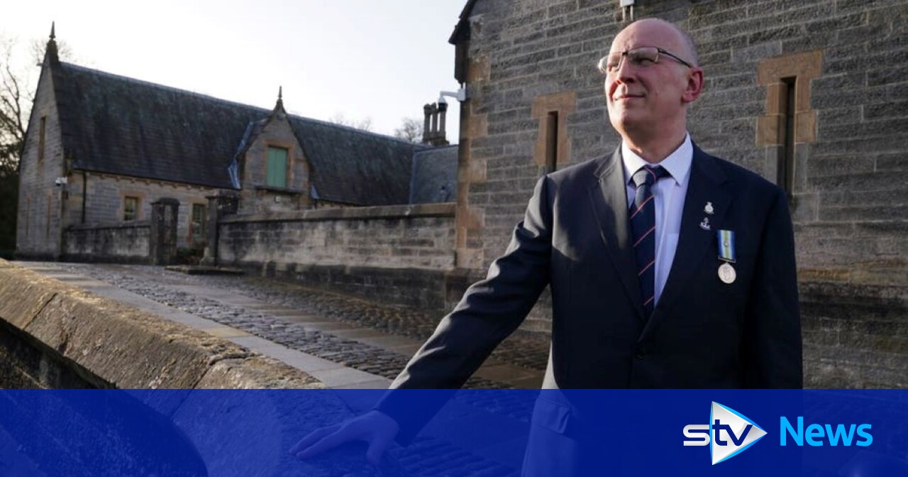 Falklands War: Scots veteran living with survivor’s guilt 40 years on ...