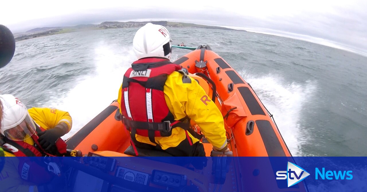 Busy weekend for RNLI Largs and Troon lifeboat call outs as hot weather ...