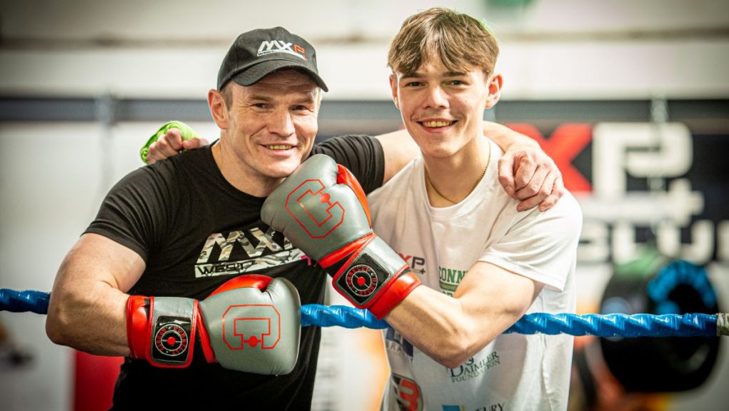 Tributes paid to Scottish boxer Willie Limond following death at age 45 ...