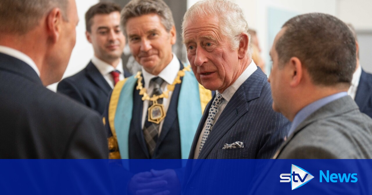 Prince Charles previews sculpture paying tribute to NHS staff at Royal ...