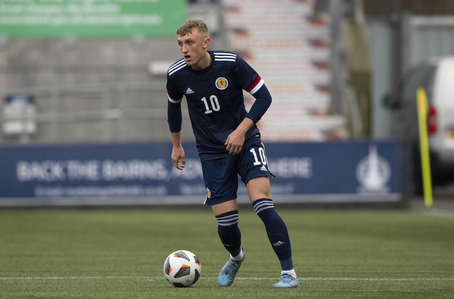 Stephen Robinson believes Celtic target Dylan Reid should stay at St ...