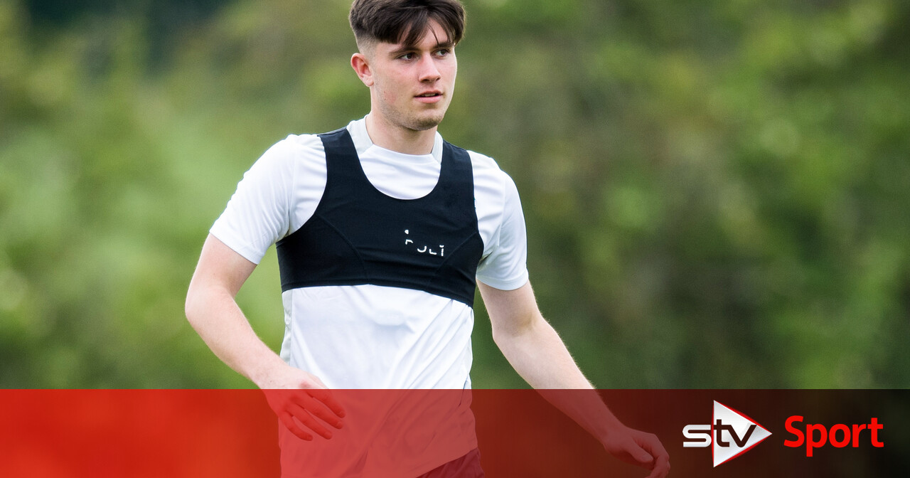 Rangers sign 17-year-old Connor Young from Hibernian | STV News