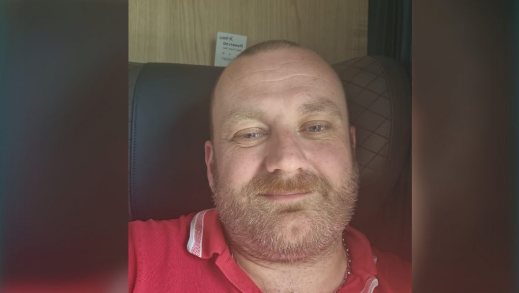 Abuse victim fears 'someone will end up dead' if Grindr fugitive ...