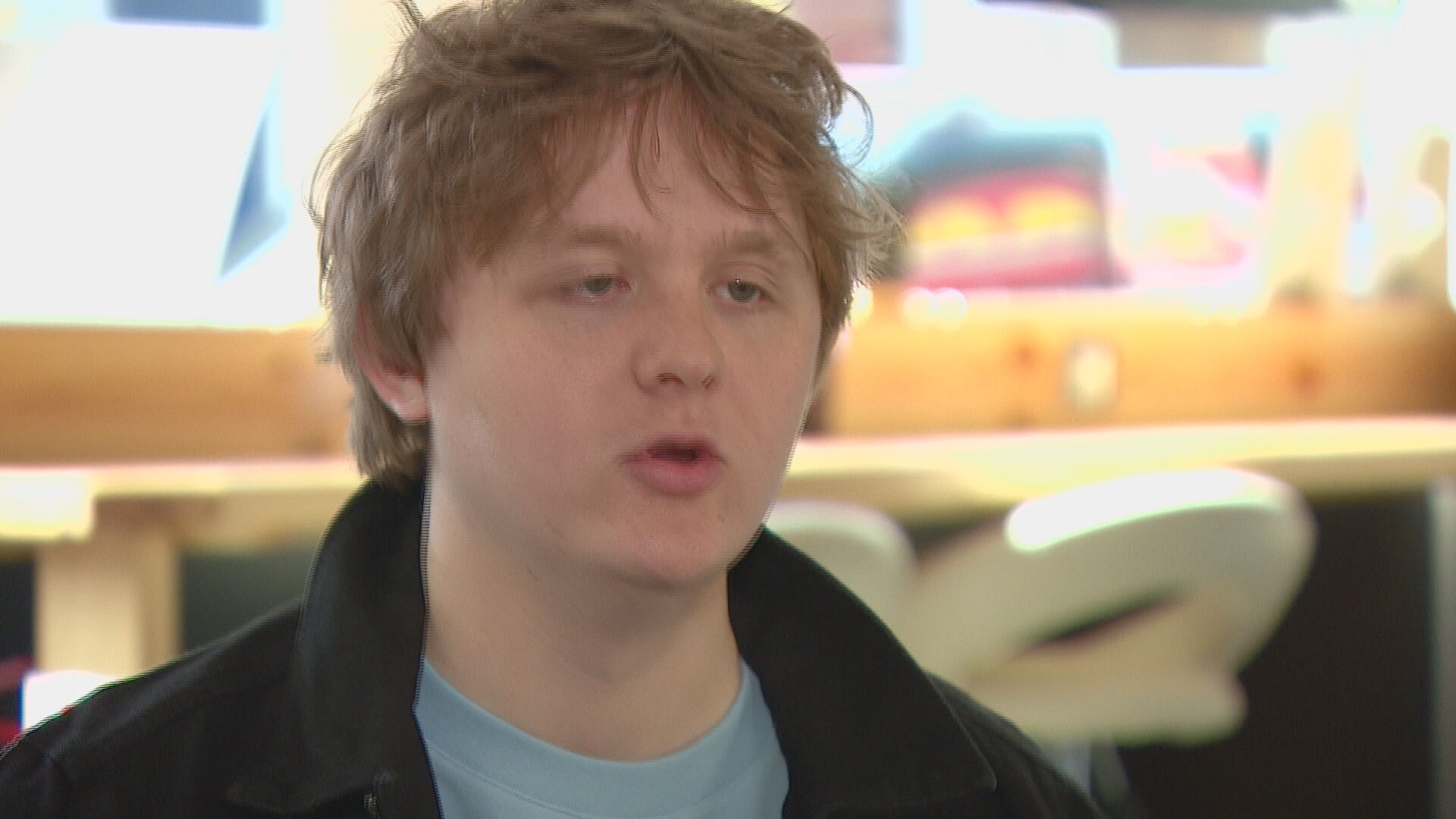 Lewis Capaldi has Tourette's syndrome - what is the condition and how ...