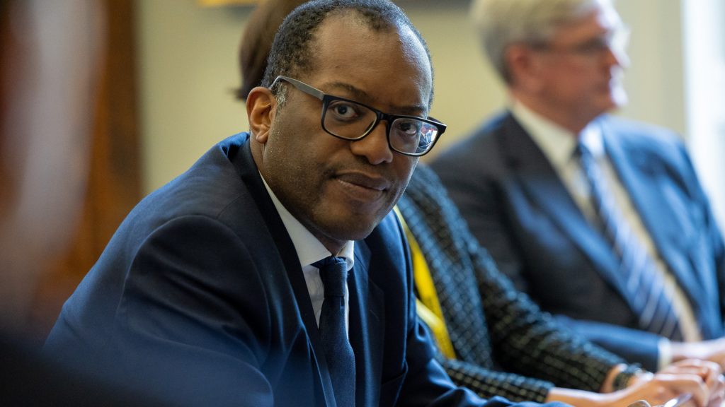 'That isn't me': Image of Bank of America president Bernard Mensah used ...