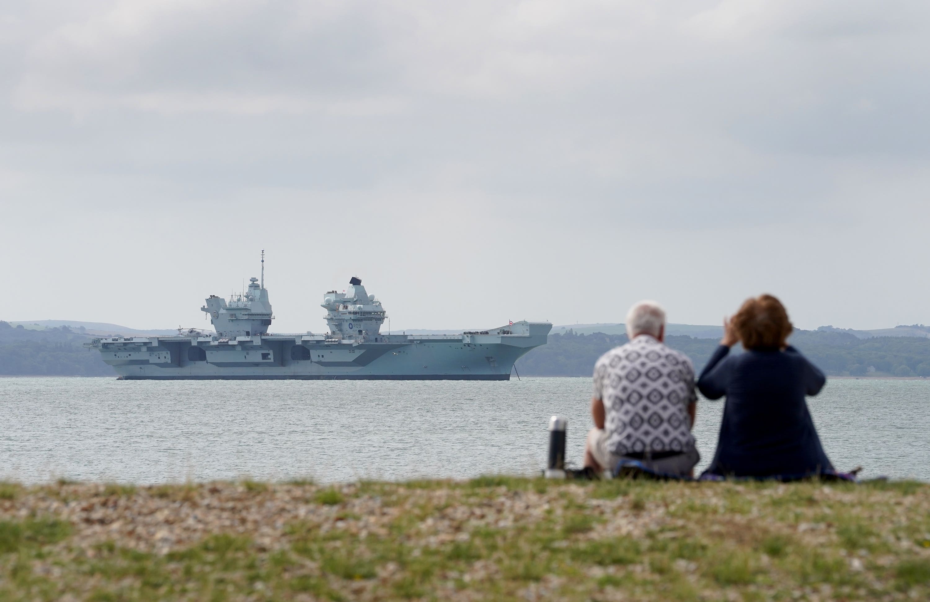 Broken down Royal Navy aircraft carrier HMS Prince of Wales to return ...