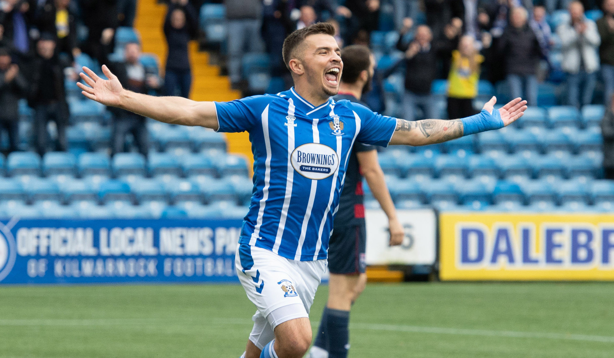 Daniel Armstrong grabs Kilmarnock winner against former side Ross ...