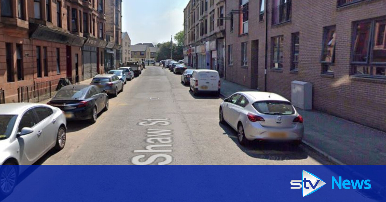 Man arrested and another taken to hospital after street assault | STV News