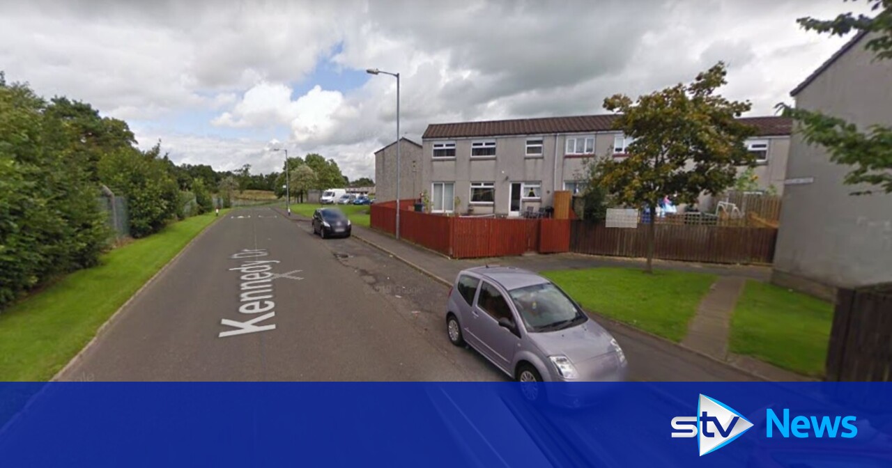 Residents warned after bogus workman left 80-year-old woman 'shaken' in ...