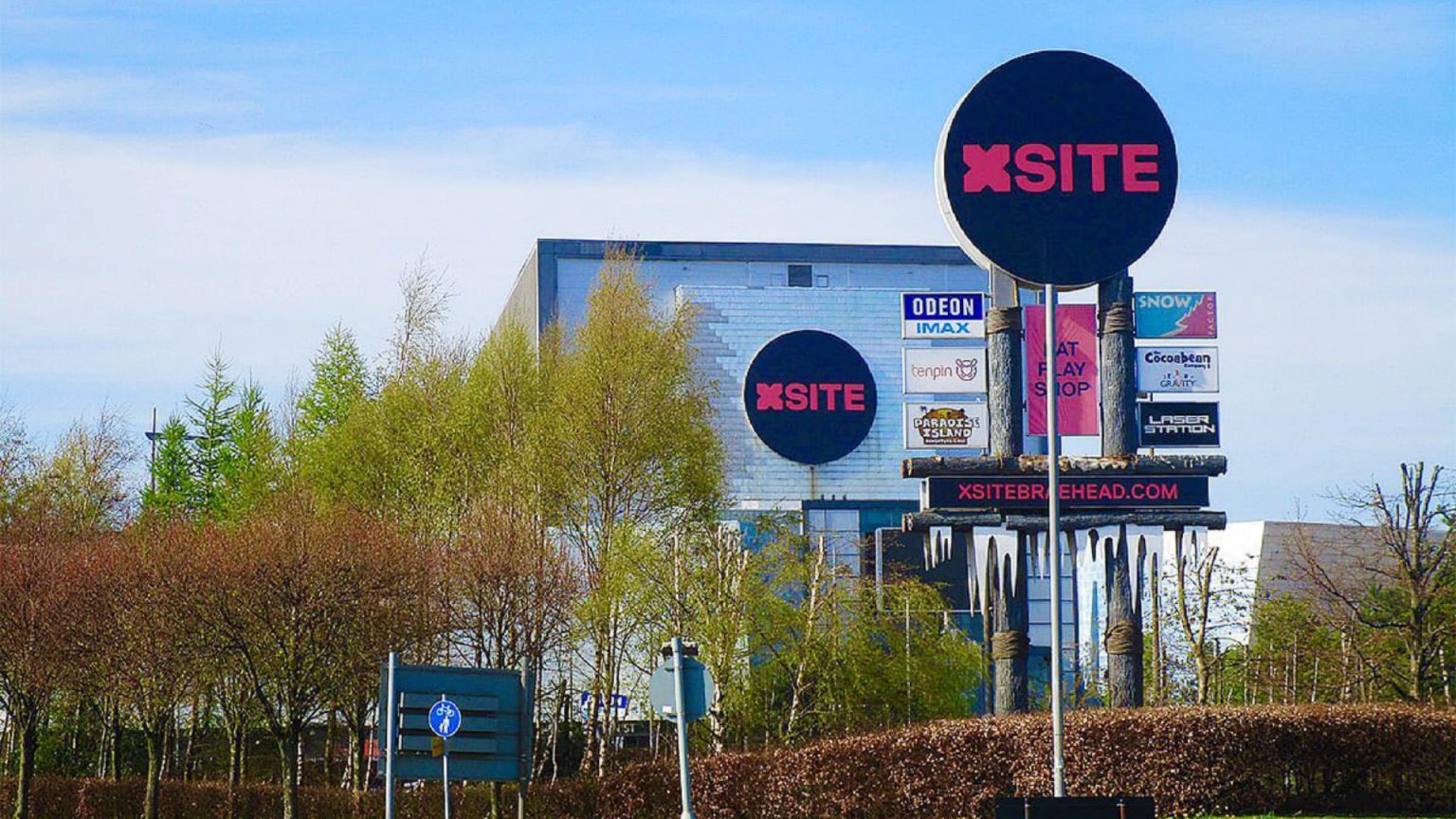 Scotland's only indoor ski slope Snow Factor at XSite Braehead closes with liquidator appointed ...