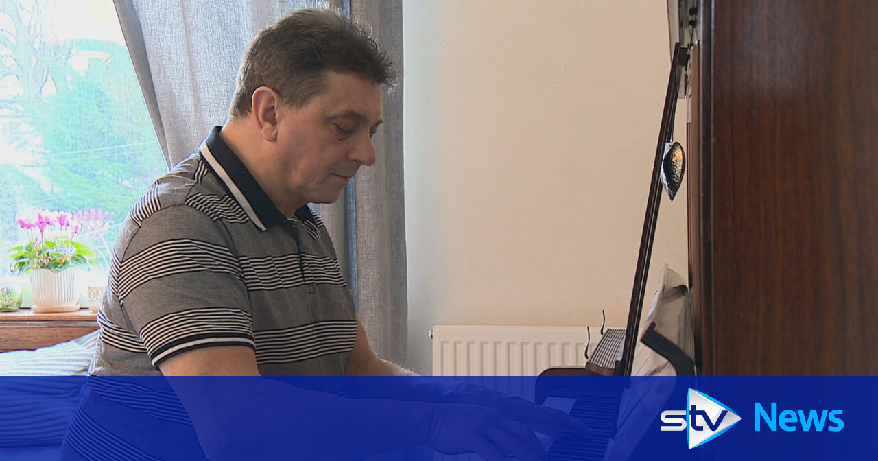 Edinburgh man Tim Martin's friends raise £25,000 for knee op after ...