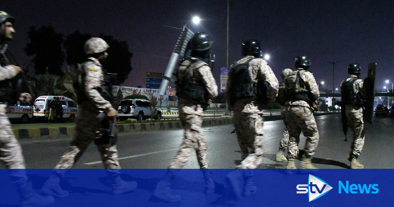Militants launch deadly attack on Pakistan police headquarters | STV News