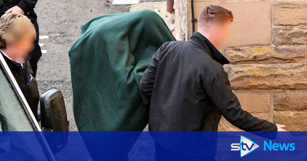 Andrew Miller appears in court charged with abduction of 11-year-old ...