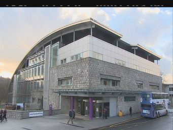 M77 reopens nine hours after car crash during early hours | STV News