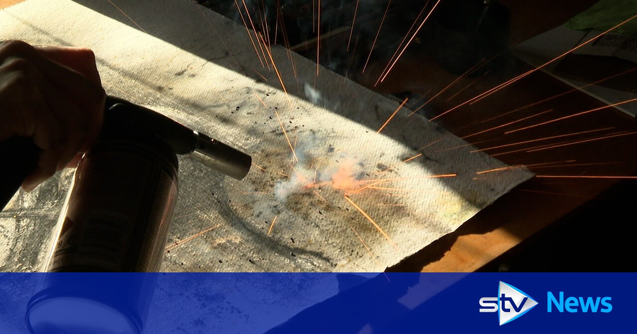 Frank To: Glasgow-based gunpowder artist has work at Edinburgh Castle ...