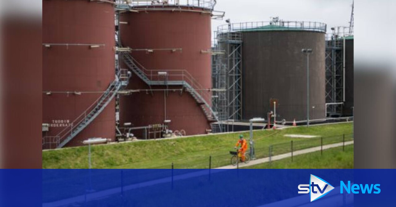 Major incident declared after oil leak from large onshore field in ...