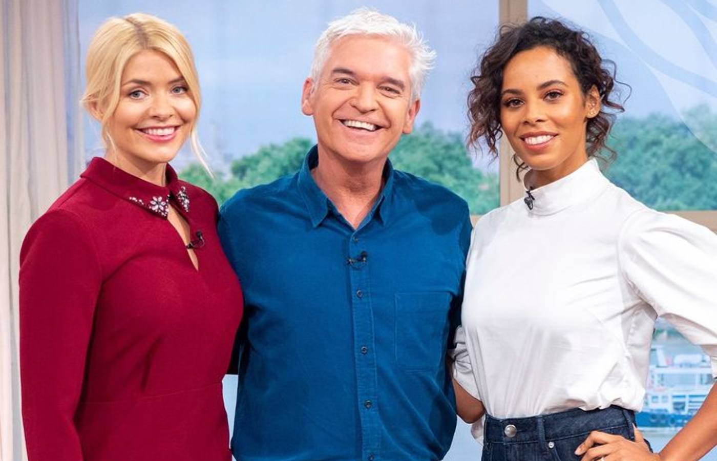 What is shingles as chickenpox virus forces Holly Willoughby to take ...