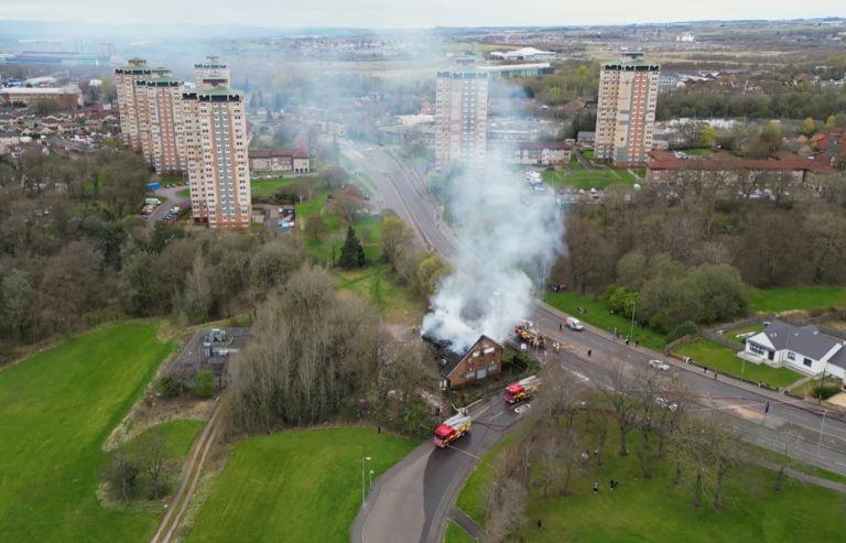 Police probe into deliberate fire at 'landmark' former Bullfrog Bar and ...