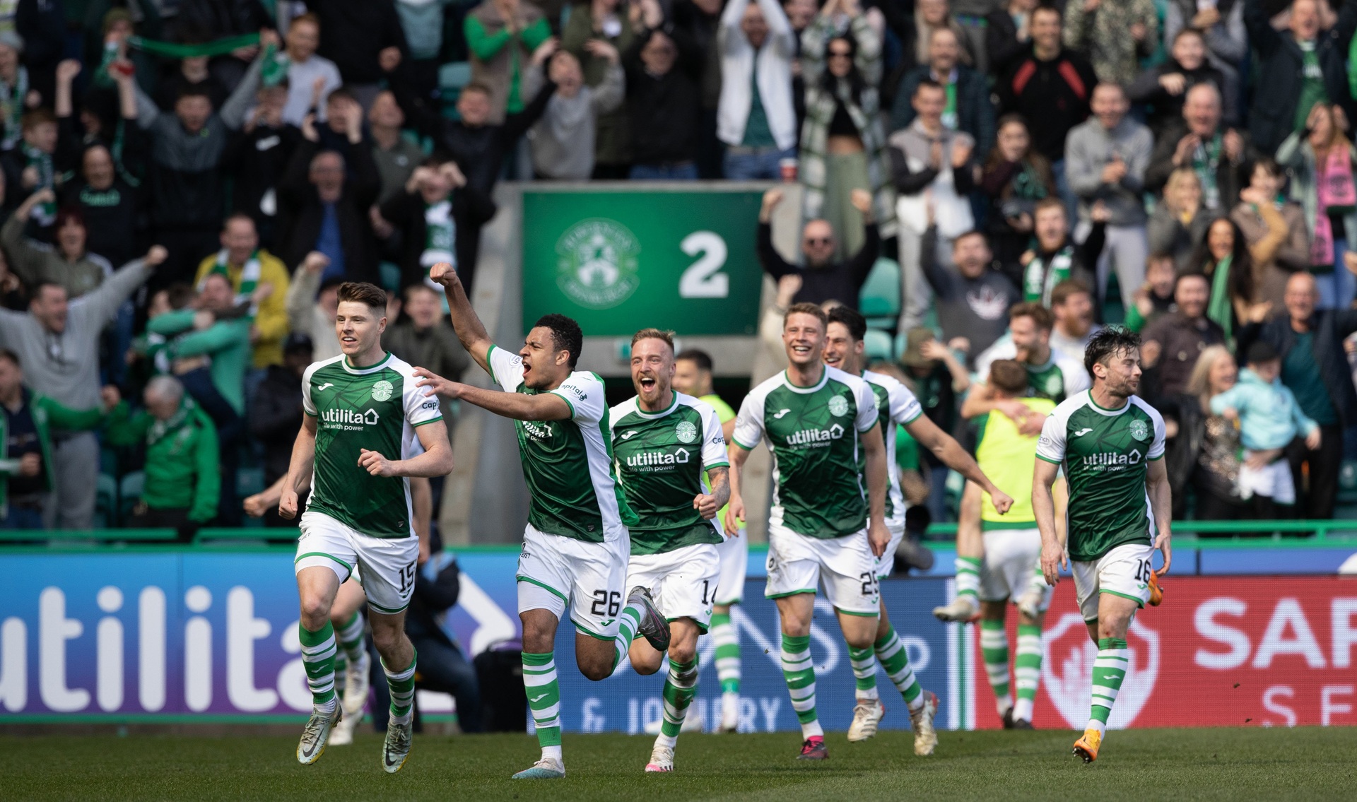 Hibs win Edinburgh Derby as Hearts suffer sixth straight defeat | STV News