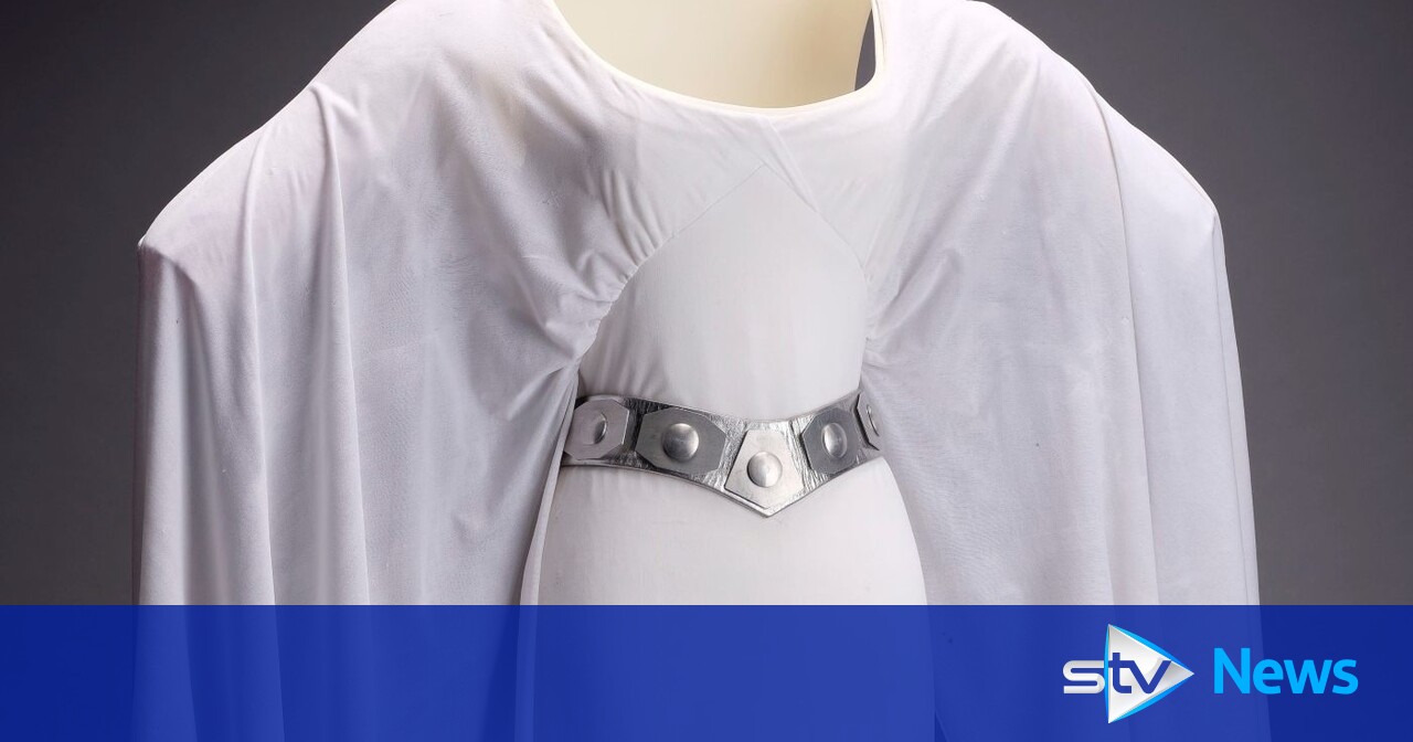 Unique Princess Leia dress worn by Carrie Fisher could fetch £1.6m ...