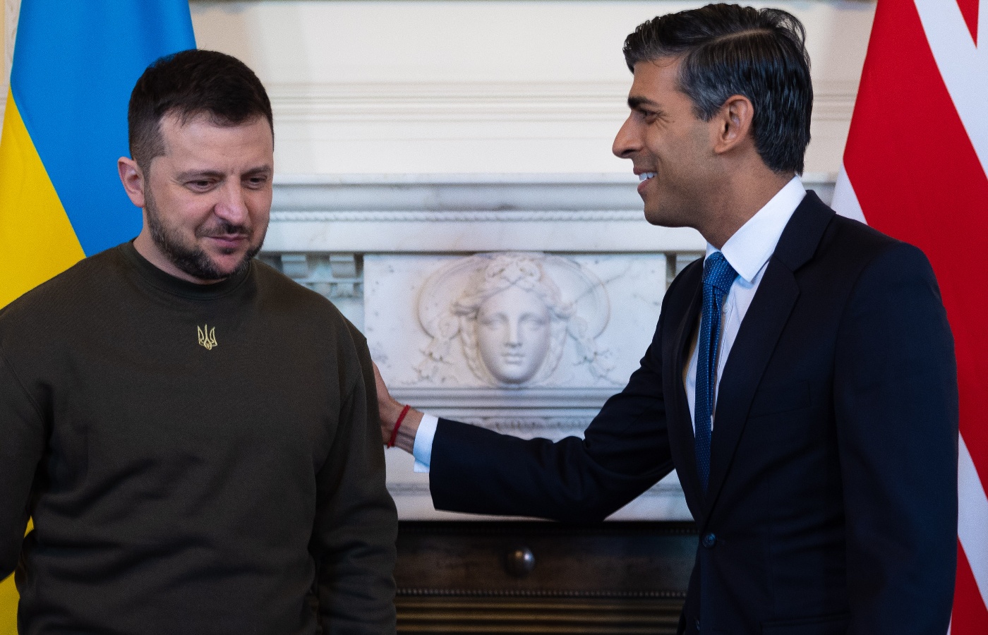 Zelensky meets Prime Minister Rishi Sunak for talks as UK promises ...