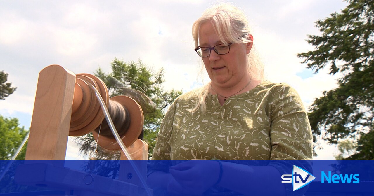 Angus: Small wool producer turns to museum for help making socks | STV News