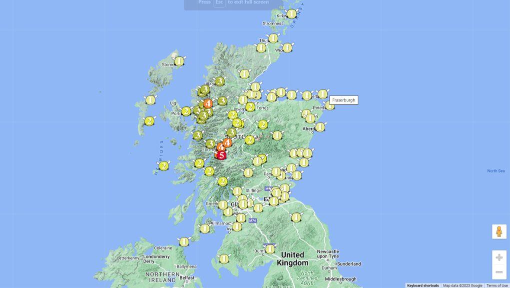 Midge alert: Surge in number of tiny biting insects after warm spell ...