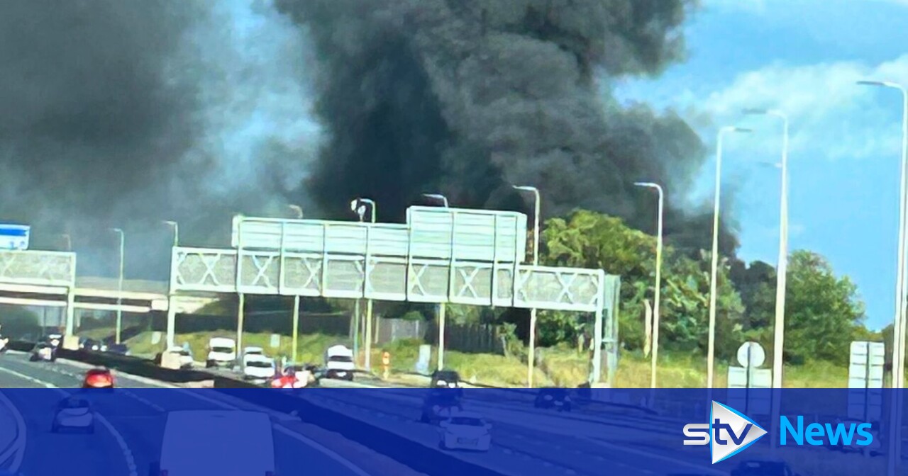 Huge fire spotted at Eurocentral industrial estate near M8 motorway in ...