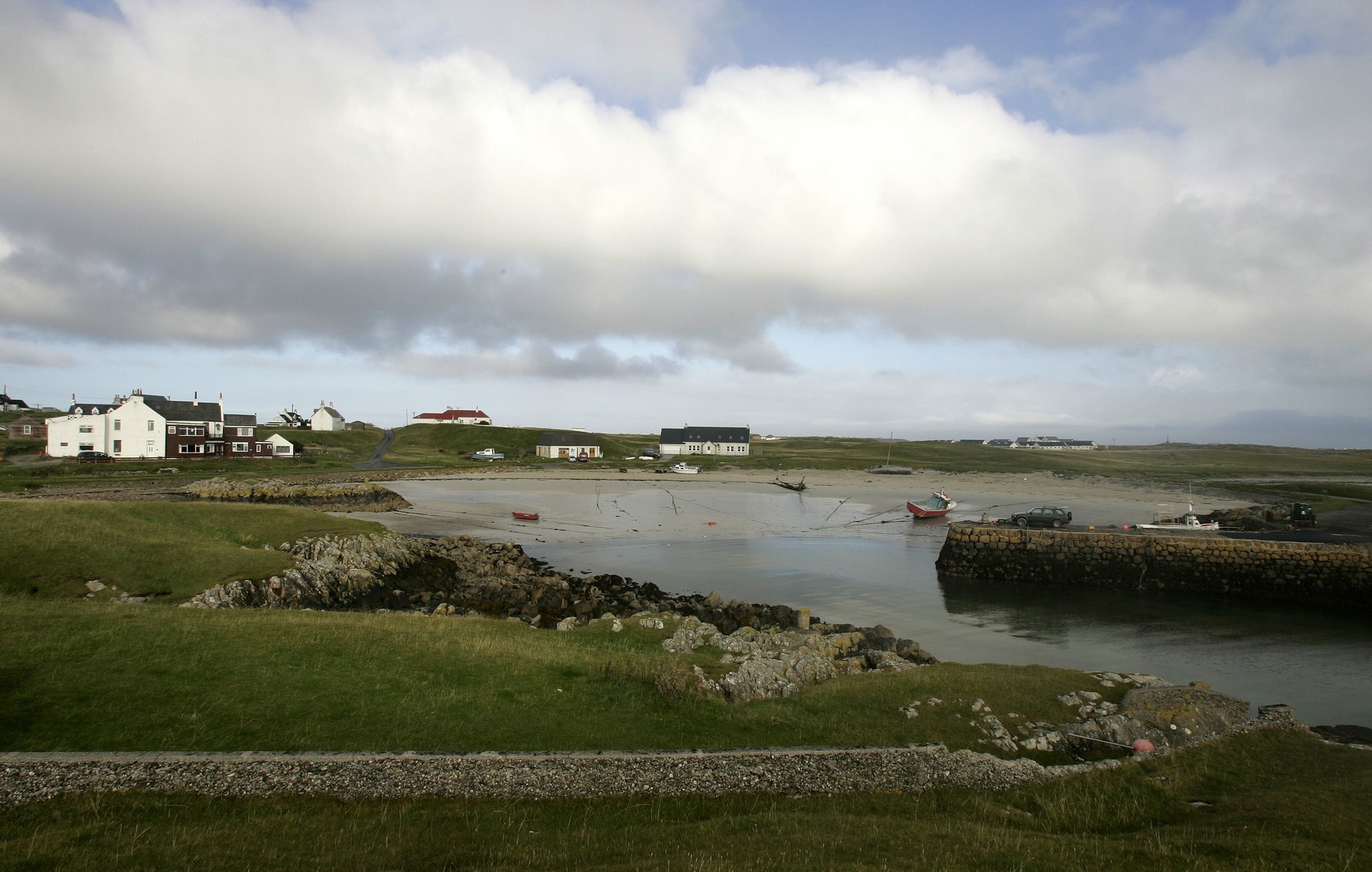 Stranded music fans spend night in ferry terminal after Tiree Music ...