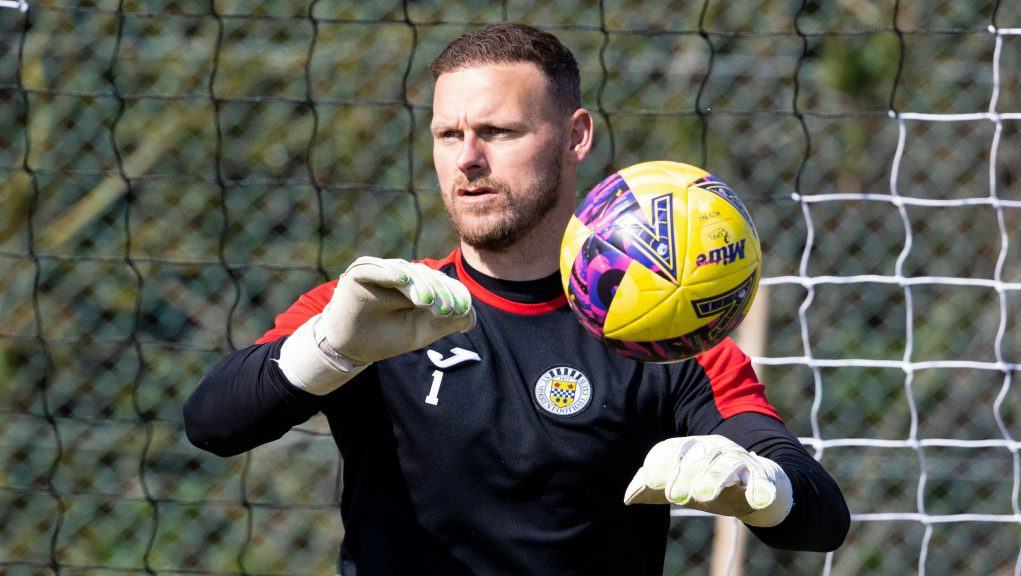 Tony Docherty delighted as Dundee complete signing of Trevor Carson ...