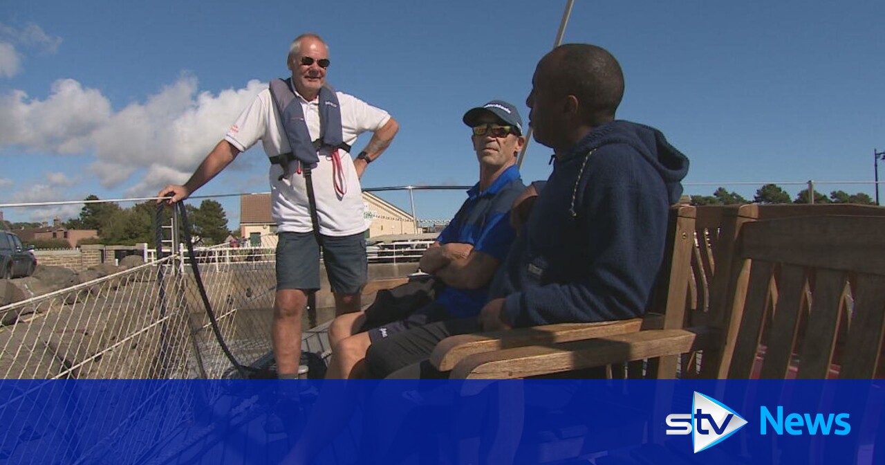 Dundee: Military veterans set sail on River Tay to boost mental health ...