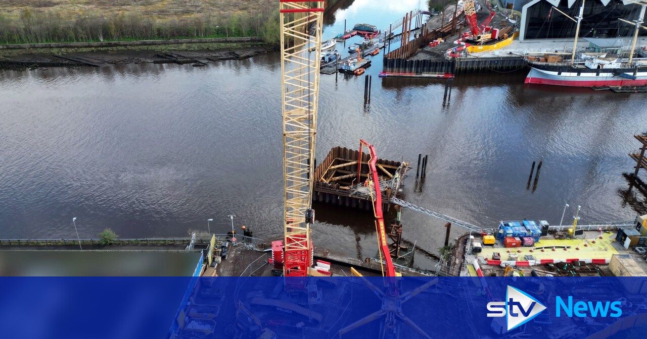 Main span of £29.5m Govan-Partick Bridge to sail up the River Clyde ...